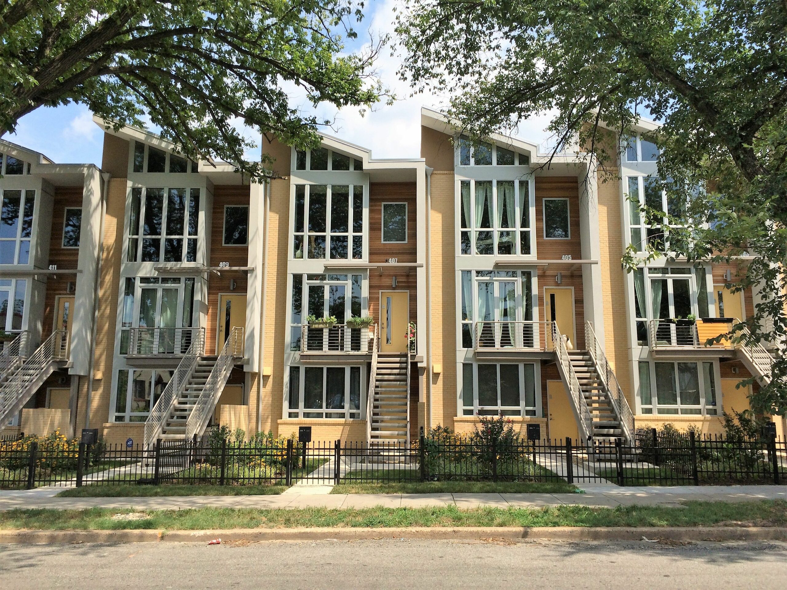 17 Solar Townhomes - IDS Community Development